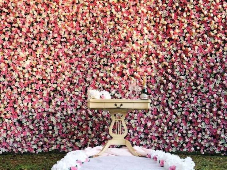 Matching a Flower Wall to Your Events Colour Palette