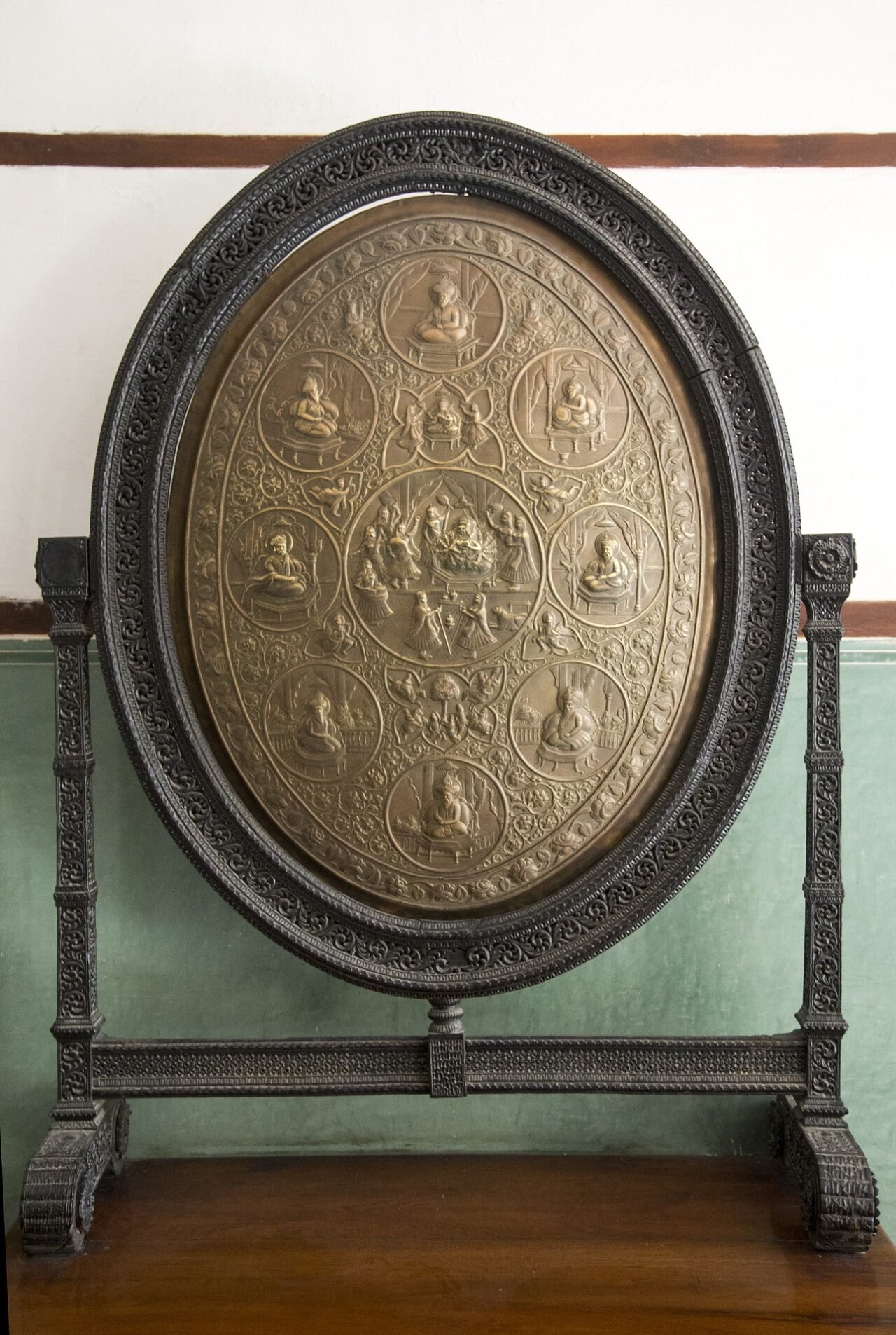 8 Incredible Metal Decor Ideas for Your Home