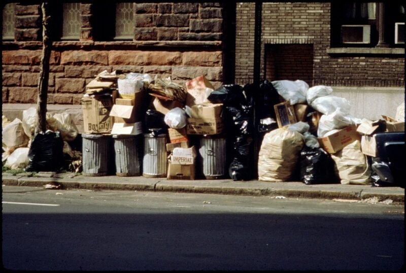 Expert Ways to Handle Your Household Trash!