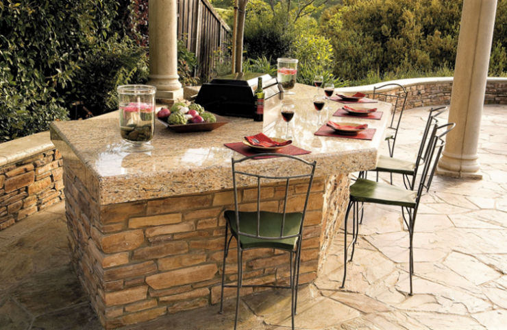 How Do You Make an Outdoor Stone Bar?