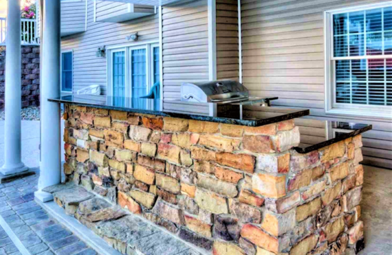 How Do You Make an Outdoor Stone Bar?