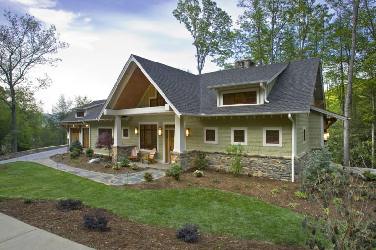 A Step-by-Step Guide to Building a Custom Home