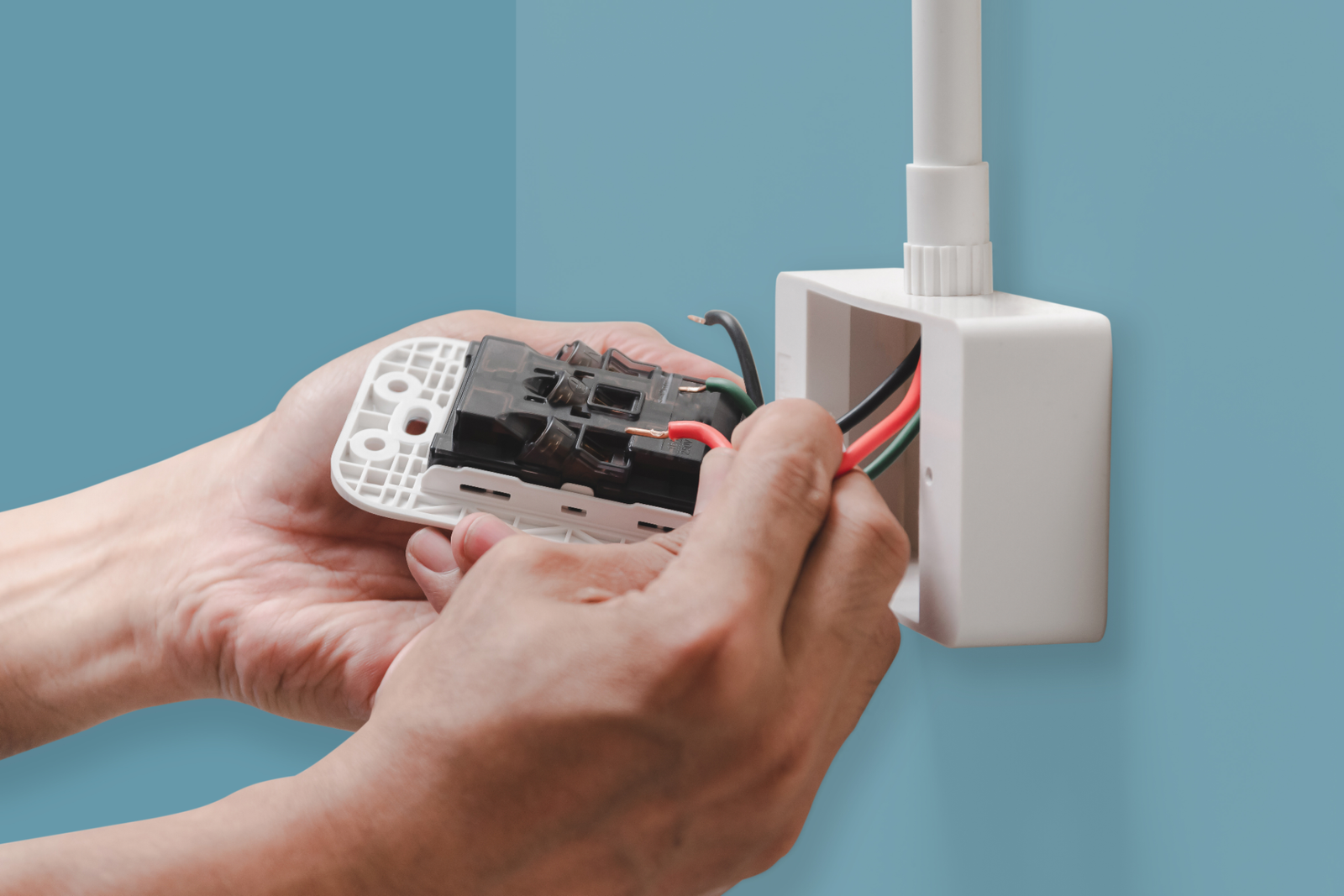 5 Signs Your Home's Electrical Wiring Needs Repair