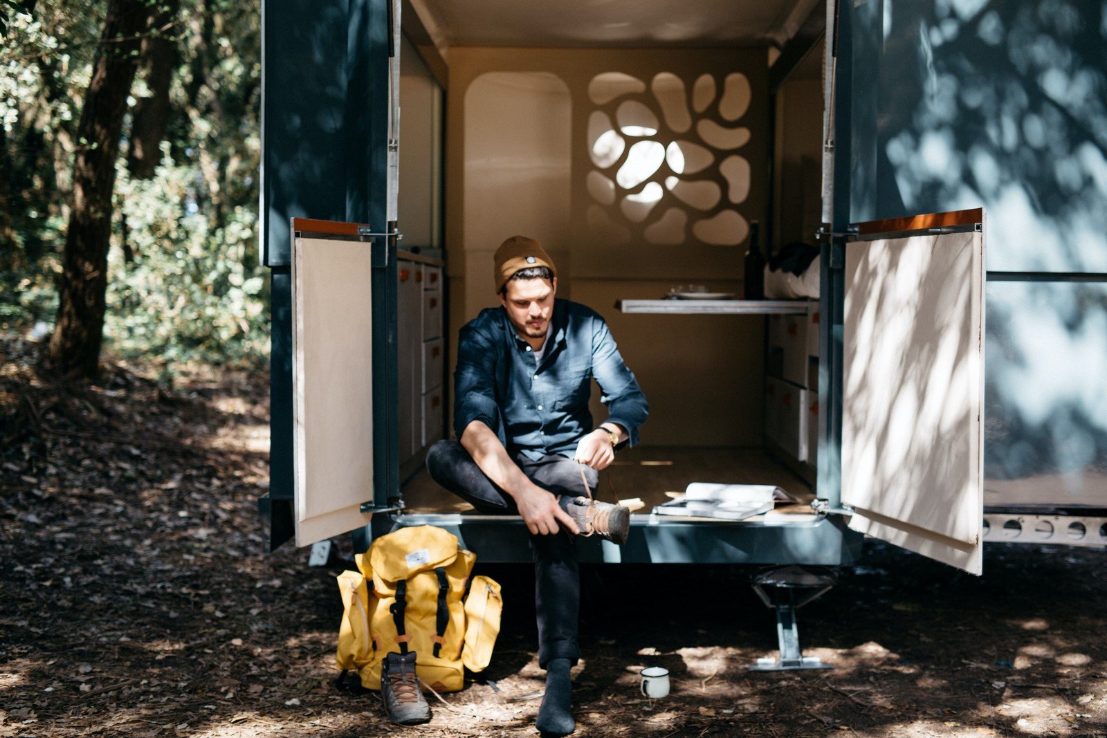 How Much Does It Cost to Make a Trailer Home for Two People with One ...
